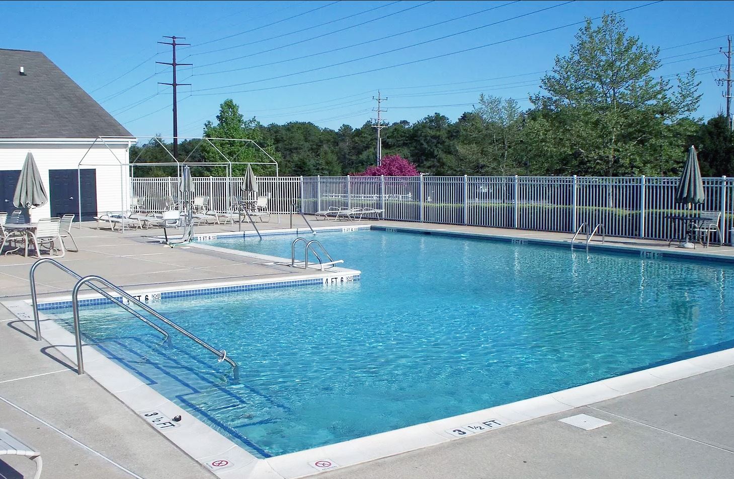 Amenities | Country Walk of Lake Ridge